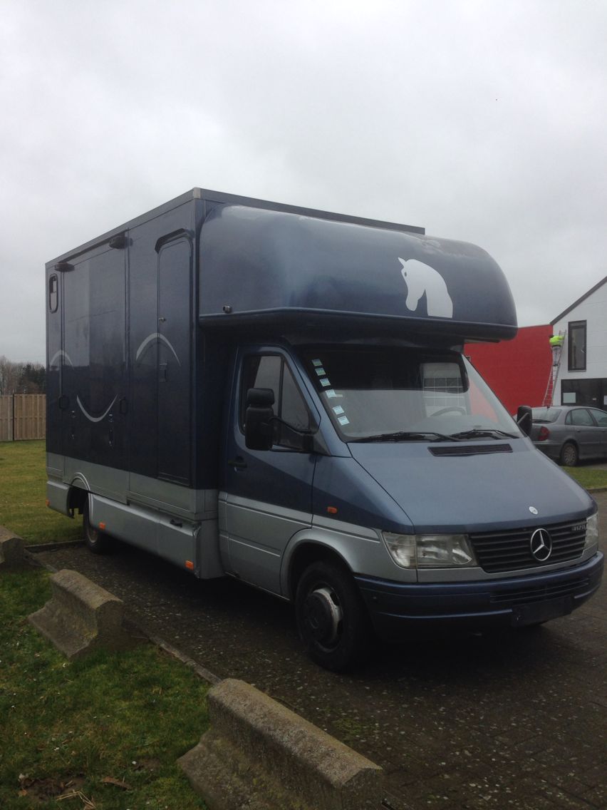 MERCEDES-BENZ SPRINTER 412D GUILLAUME