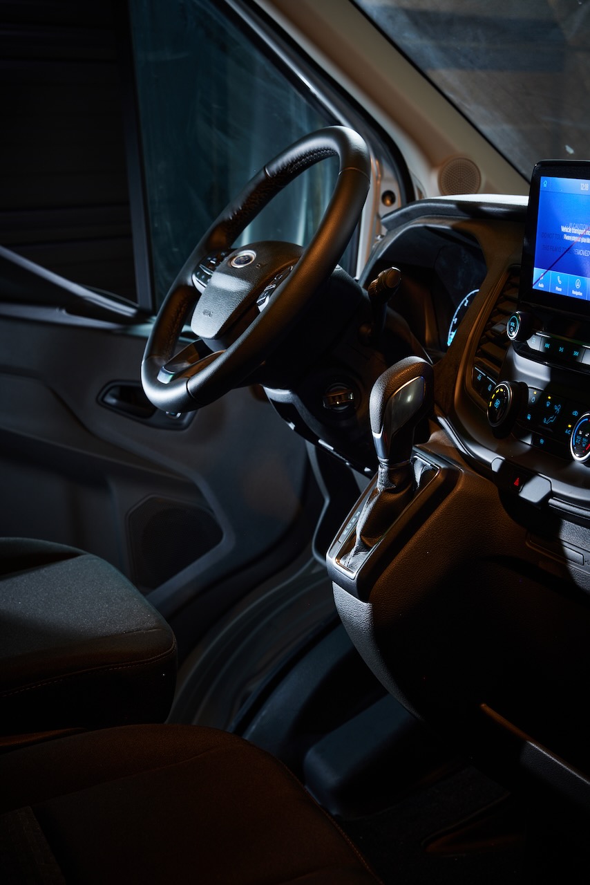 FORD TRANSIT 160 SODIAK STALLION