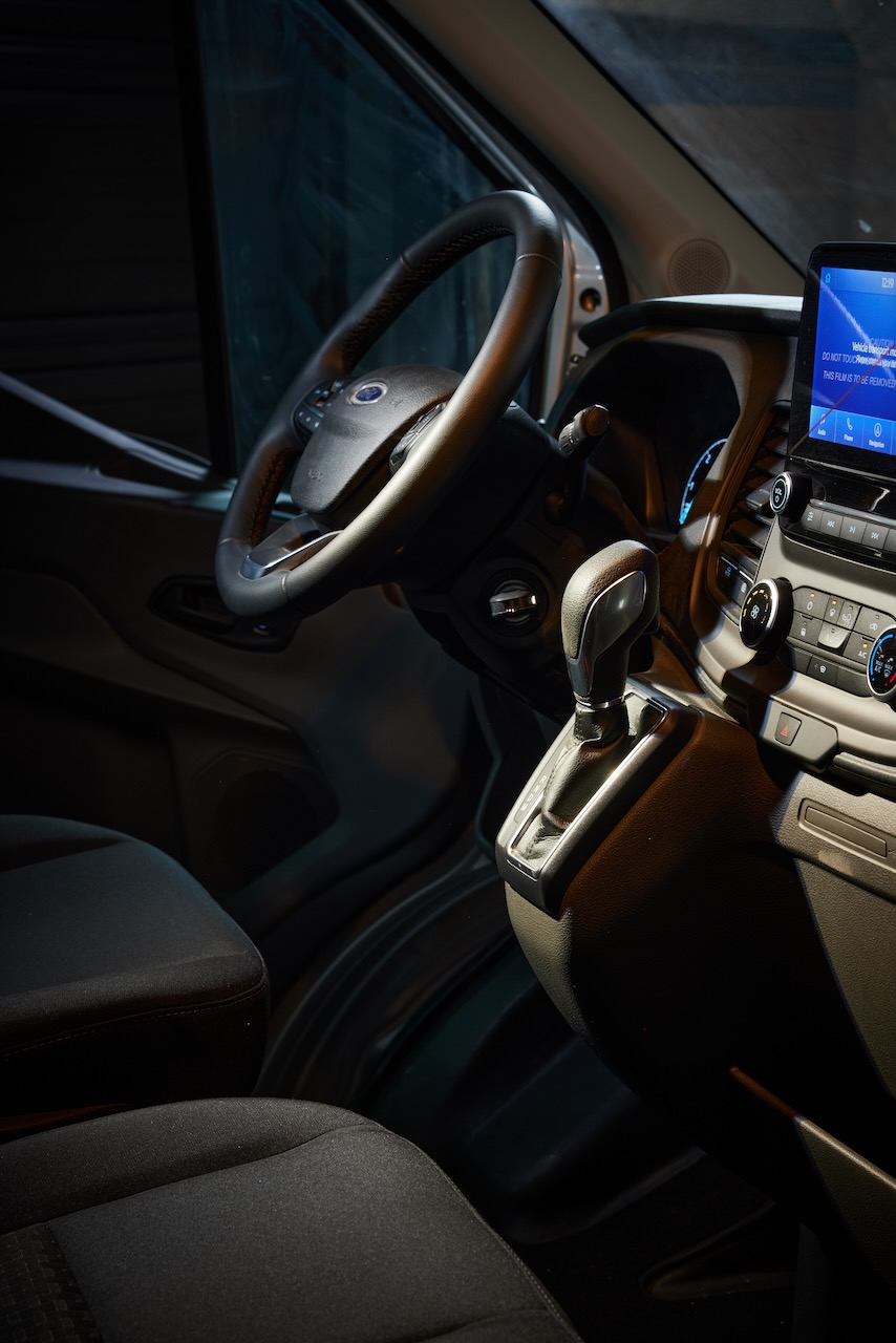 FORD TRANSIT 160 SODIAK STALLION